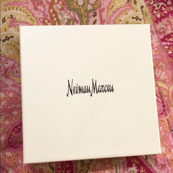 Neiman Marcus | Storage & Organization | New Empty Neiman Marcus Gift ...